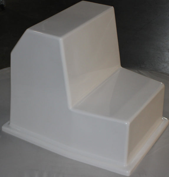 CENTER CONSOLE - 25"H x 26"W x 31"D - CMCC05 – Marine Fiberglass Direct